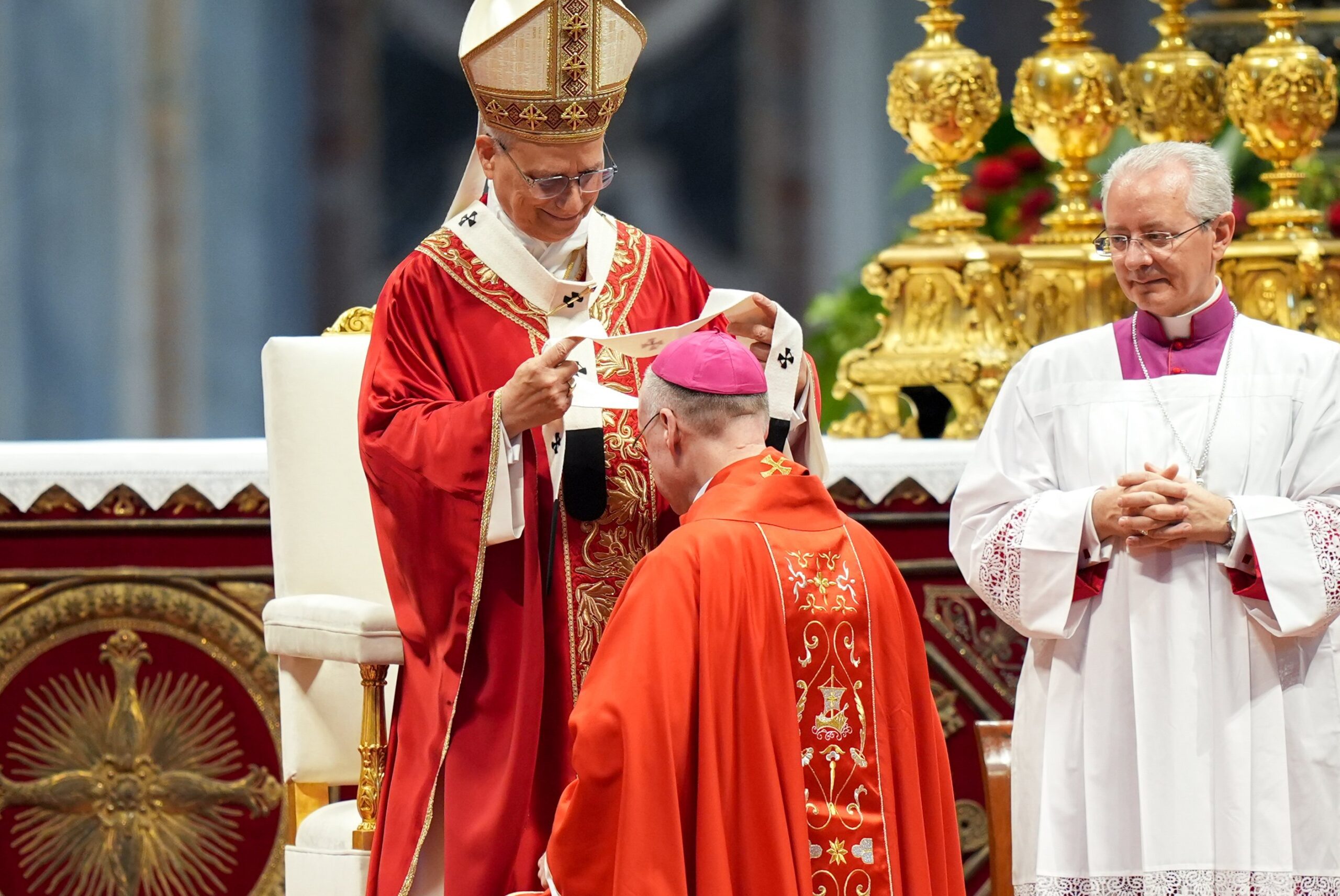 Archbishop Receives Pallium from Pope Leo XIV - Catholic Herald